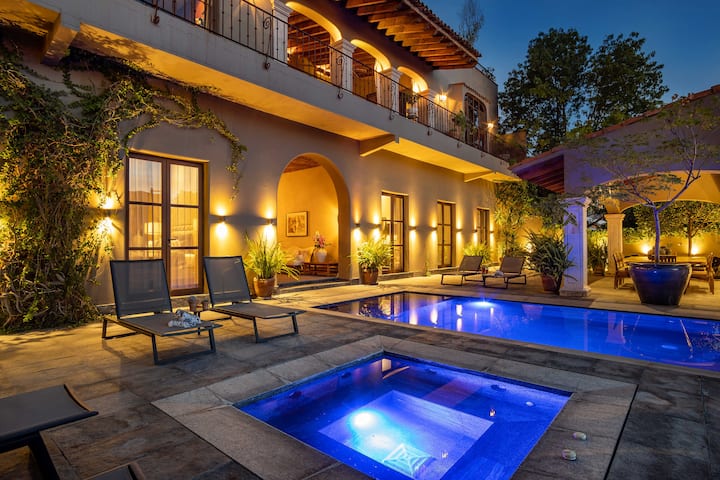 Casa Faroles, Huge Designer Villa With Pool & Jacu - San Miguel de Allende