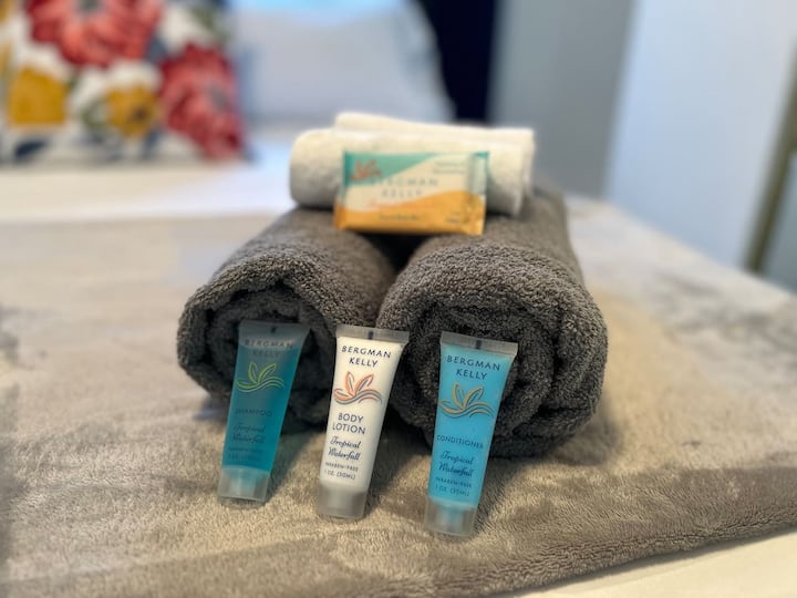 Pvt Room -Jfk Medical Center -10 Mins - Pro Trvler - West Palm Beach, FL