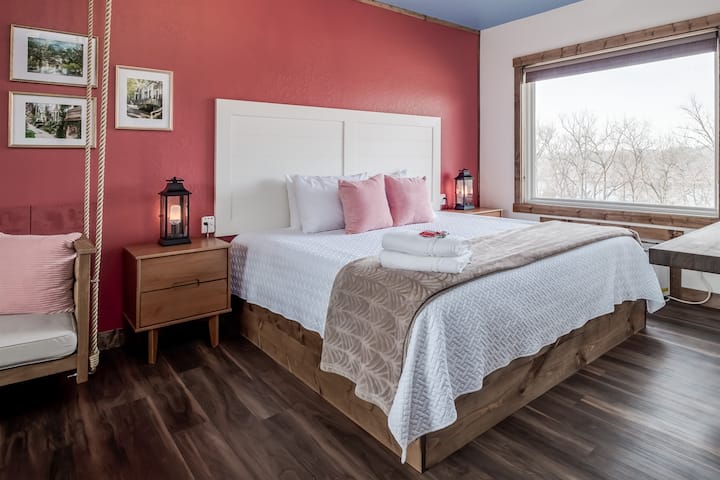 Porch Swing Charm | Relax & Unwind + Free Parking - Hastings, MN