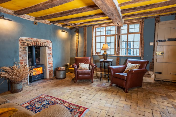 Bumble Cottage- Cosy, Medieval, Country Retreat - Essex