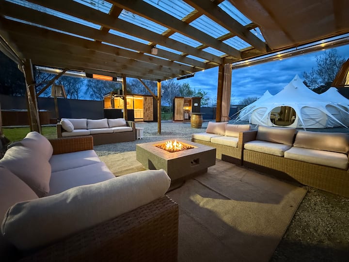 Forest Hillside Glamping Retreat - Winton