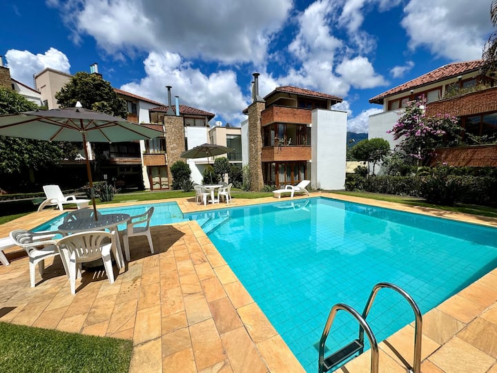 Incrível Duplex A 5 Min Do Centro Com Piscina - Nova Friburgo