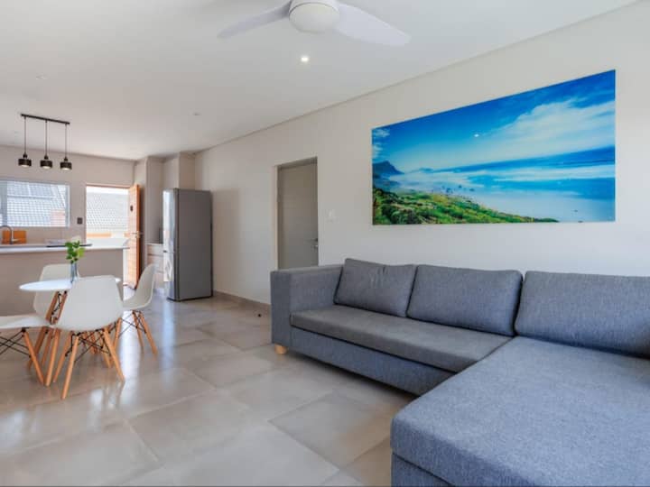Stylish Family Home | Upmarket Lifestyle Centre - George