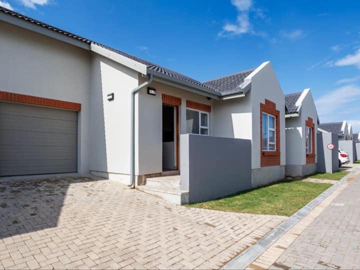 Luxury Townhouse - George