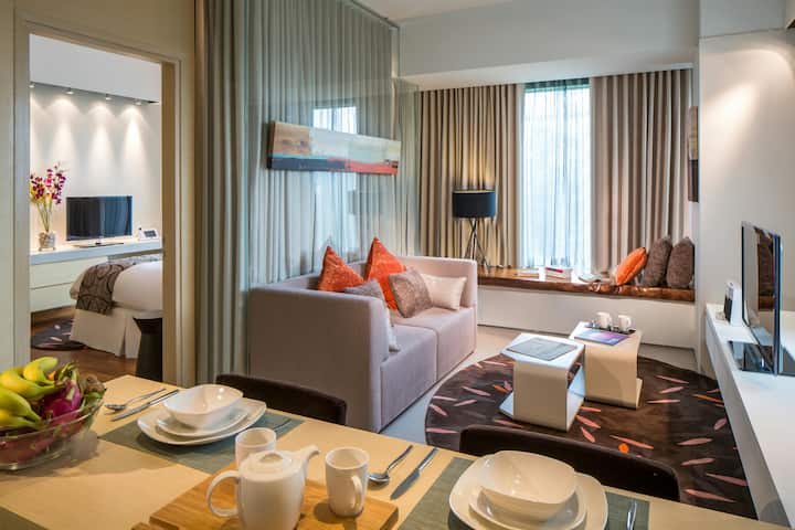 Executive Premier Suite In Central Singapore - Jurong East