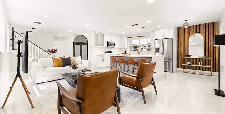 Homeclub | Spacious Villa W/garden In Coral Gables - Coral Gables, FL