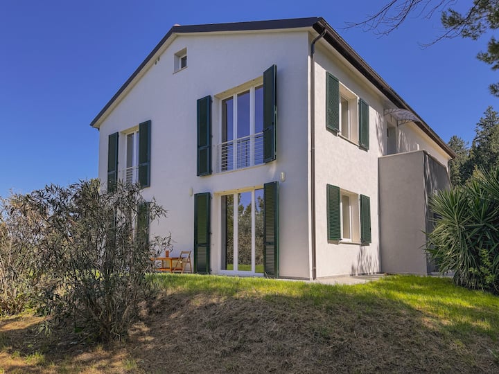 Modern Villa With Private Park 10 Min From The Sea - Italy