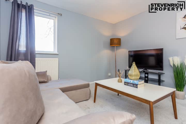 2 Bedroom Flat In Ne5 | Parking & Wifi | Sleeps 3 - Newcastle upon Tyne
