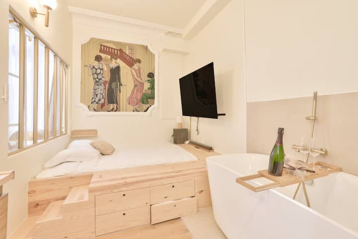 Suite Jacuzzi & Ecran Géant - Bordeaux Centre - Bordeaux