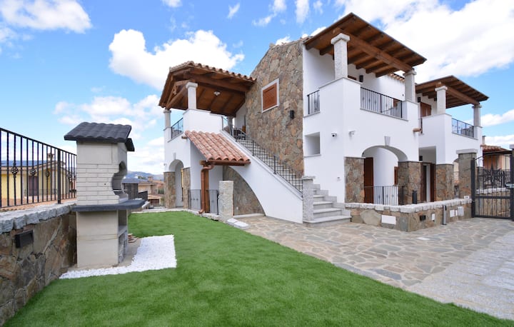 Beautiful Apartment In Olia Speciosa - Costa Rei