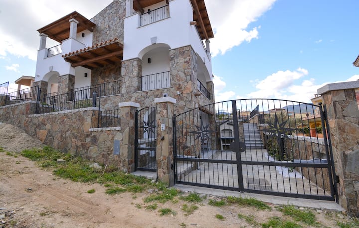 Cozy Apartment In Olia Speciosa - Castiadas