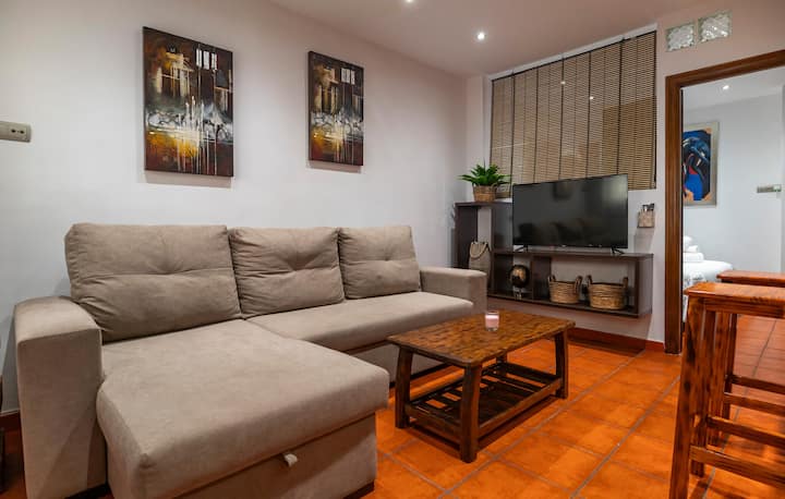 1 Bedroom Nice Apartment In Marbella - Marbella