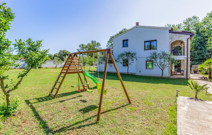 Cozy Apartment In Medulin With Wifi - Medulin