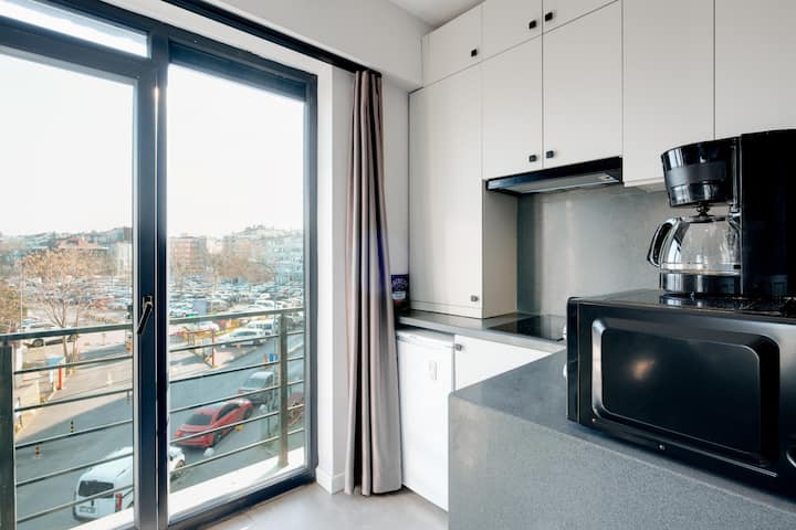 Newly Built & Earthquake-resistant - Maltepe