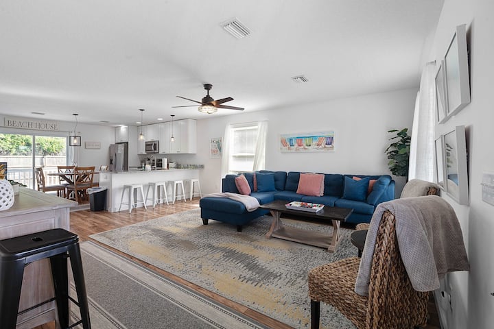 Sunshine Lane L Pool L Walk To Beach - Vilano Beach, FL