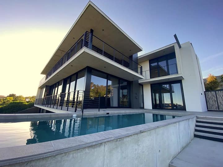 Lagoon House - Luxury Holiday Home In Onrus - Onrus