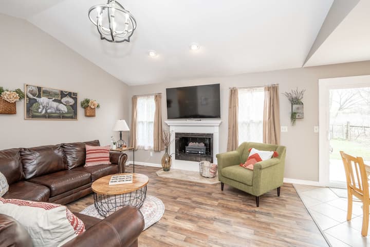 Main Street Cottage For 6 - 메이슨