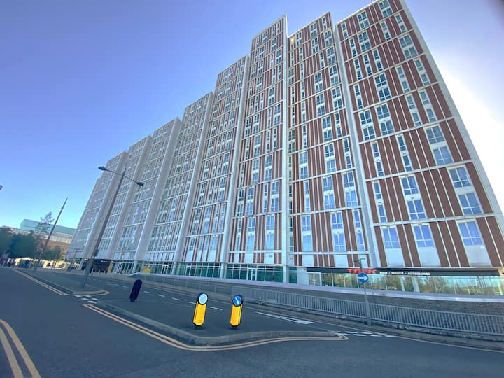 Bracknell Rwh Spectacular Two Bedroom Apartment - Bracknell