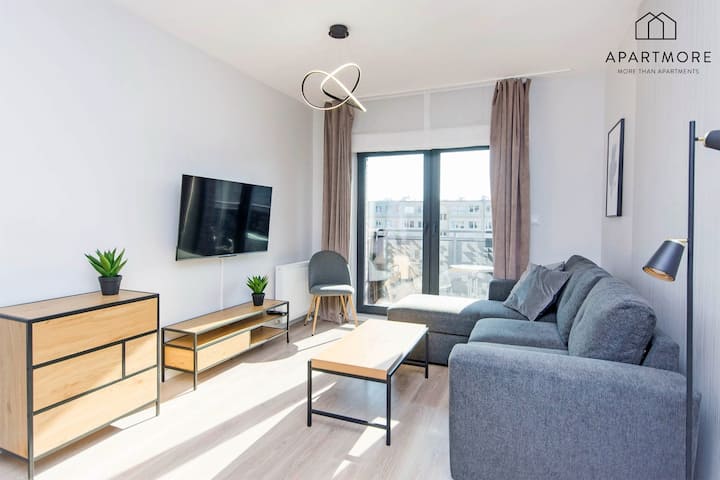 City Center - Grey Apartment By Apartmore - 
