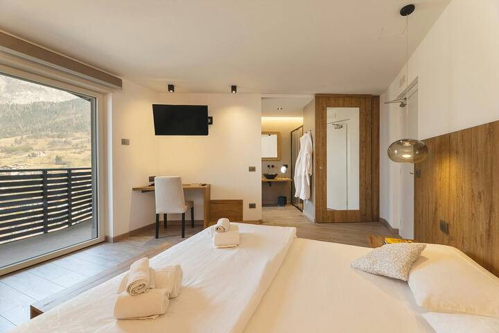 Suite Wellness Retreat With View, Sauna & Jacuzzi - Molveno