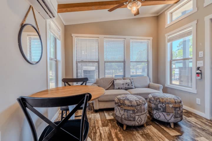 Luxury Vacation Rental For 2 - Spring, TX
