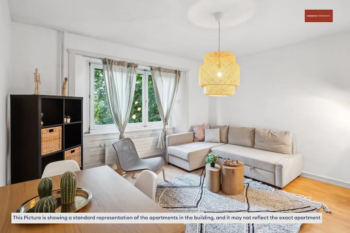 Basic 3br Flat With Balcony In Zurich - Zurich Airport (ZRH)