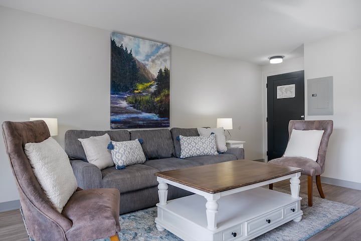 Riverbend Retreat - Kalispell, MT