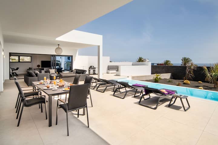 Odin 3 Luxury Family Holiday In Puerto Calero - Lanzarote