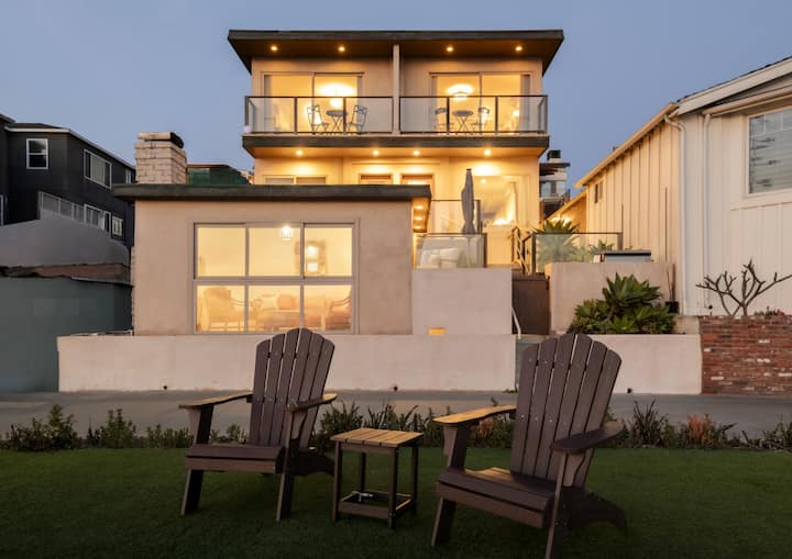 New! The Triton – Manhattan Beachfront Escape - Houses for Rent in ...