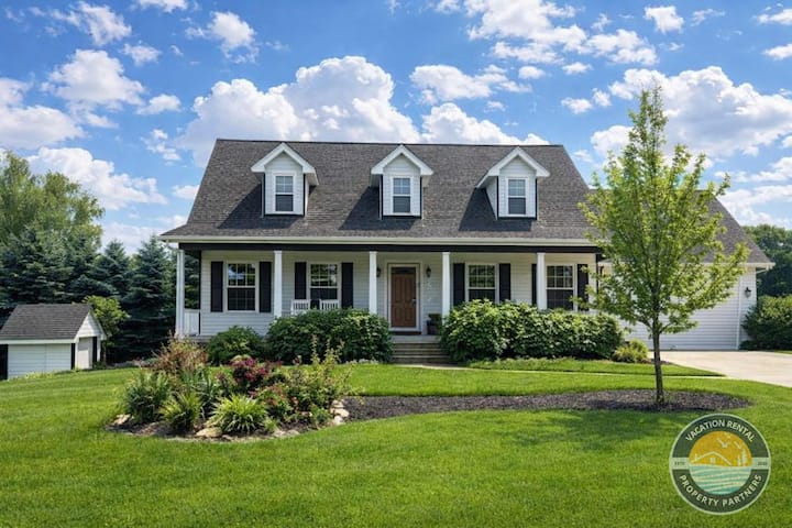 Stylish Family Home Near Lake Geneva - Lake Geneva