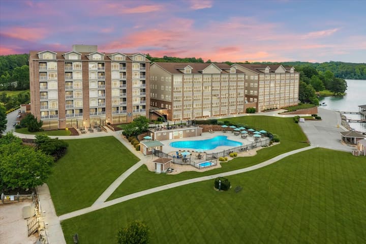 #344 Pointe - 2 Bedroom Lakefront Condo At Mariners Sml - Smith Mountain Lake, VA