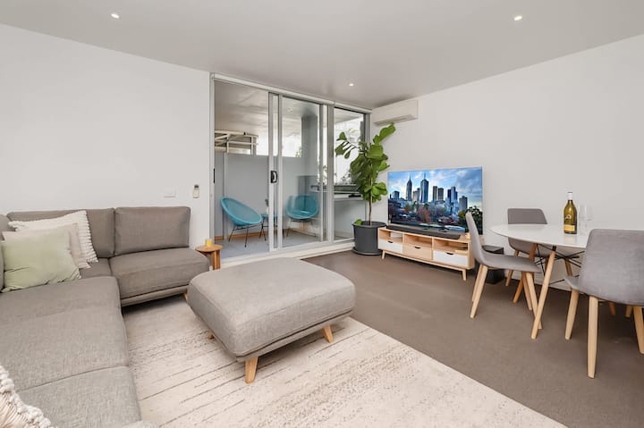 Stylish Urban Oasis In Heart Of St Kilda - St Kilda