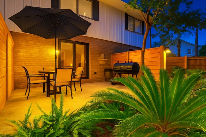 Near Beach | Pool | Patio Grill/smoker | Pets Ok - St. Simons Island, GA
