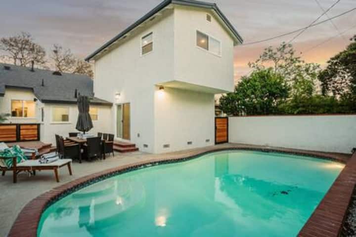 Modern Heated Pool&spa + 5 Mi To Beach - Long Beach, CA