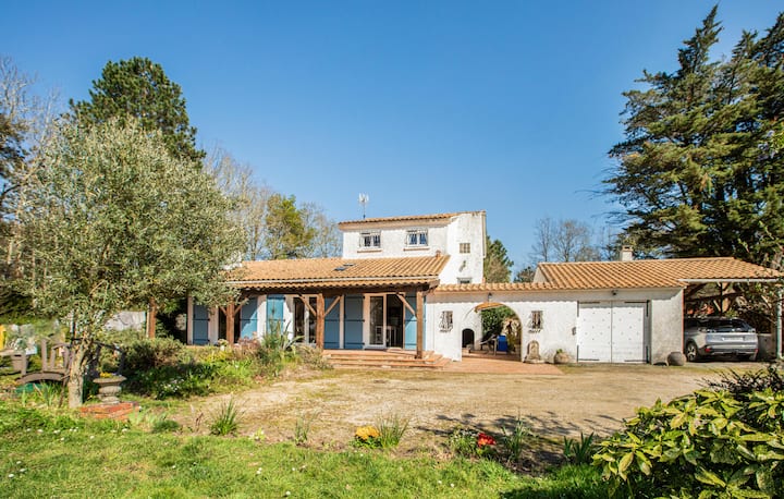 Cozy Home In Notre Dame De Riez - Saint-Gilles-Croix-de-Vie