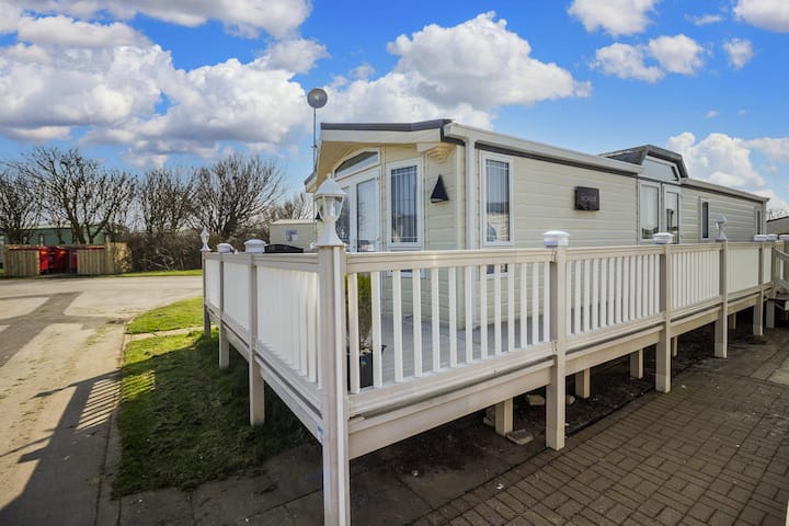 Caravan With Wifi At Skipsea Sands Ref 41098sf - Hornsea