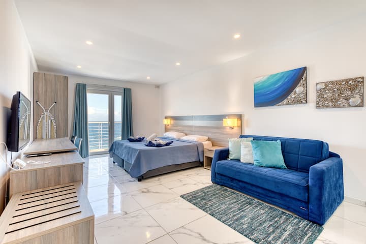 Stylish Apartment In Bay Square 4 - Malta