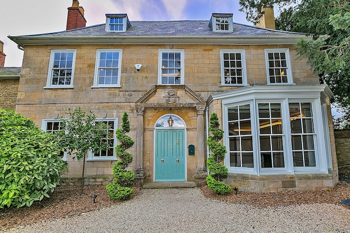 Finest Retreats - Ttich Manor Retreat - Bedfordshire