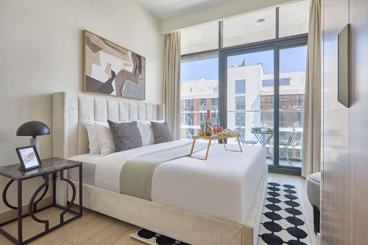 Chic Studio In Mbr City With Partial Burj Views! - 杜拜