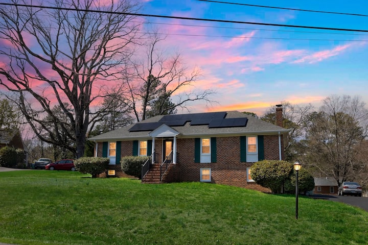 New! Upscale Escape | Game Room & Spa-like Baths - Richmond, VA