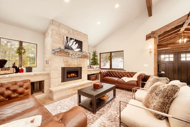 Brooky Bear Lodge - Chef's Kitchen + Large Deck - Winter Park, CO