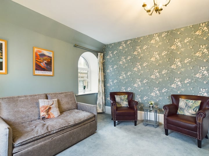 Cross Wynd Escape, Hawick - Hawick