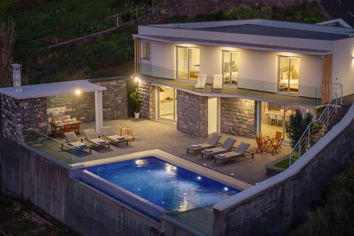 Vila Da Ribeira Da Vaca By An Island Apart - Porto Moniz