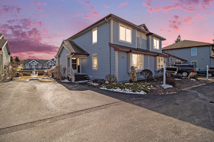 Lake Michigan Beach Condo With Boat Dock - Manistee, MI