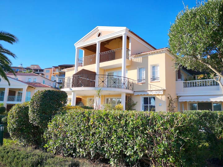 Roso - 3 Pièces - 5 Personnes - Cap Estérel