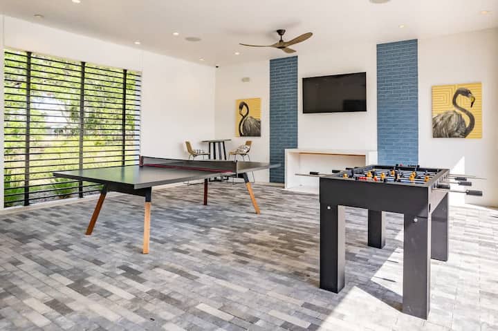 King Bed, Pool & Gym, Near Parks, Pets Allowed - Aéroport international d'Orlando (MCO)