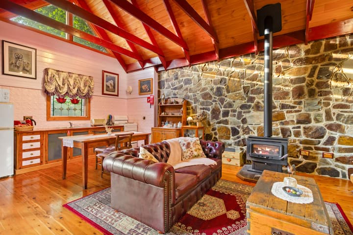 Stayau Owls Croft Picturesque Cottage Valley View - Dandenong Ranges