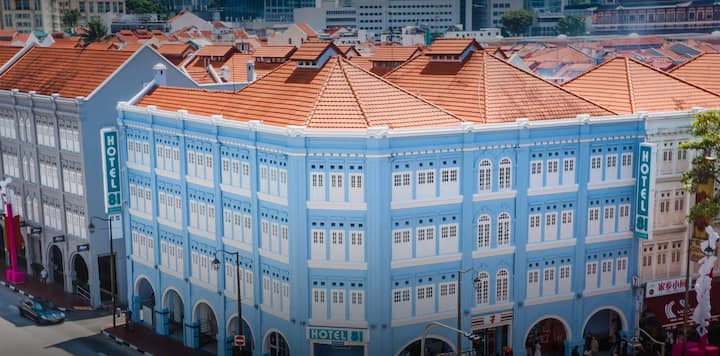 Standard Queen Room In The City's Famous Chinatown - Singapore