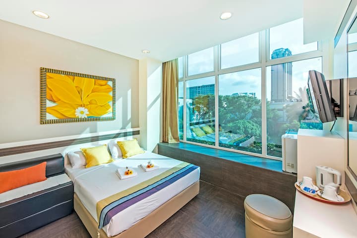 Deluxe Room In Ideal Location Within Art District - Singapore