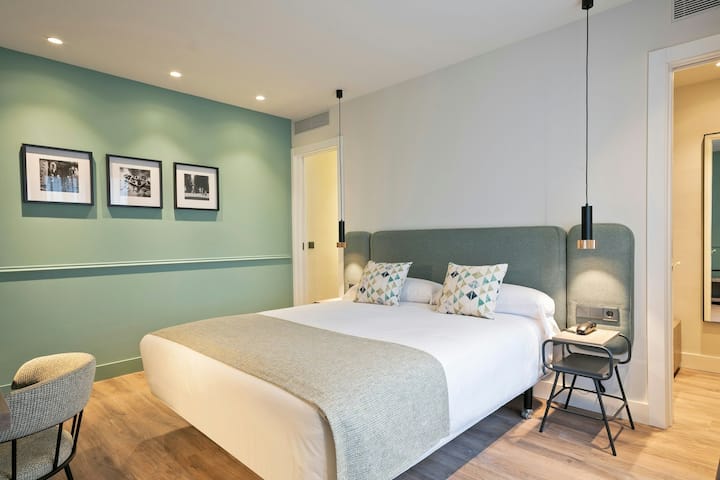 Hotel Via Augusta 1 Bed Of 160 Cm - Interior - Barcelona